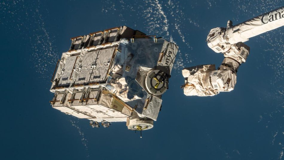 NASA's Most Important Robot Arm Broke – Can Astronauts Repair Canadarm2 ...