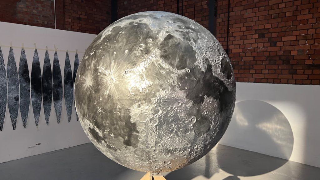 UK Observatories: Where To Watch Moon Through A Telescope - Orbital Today
