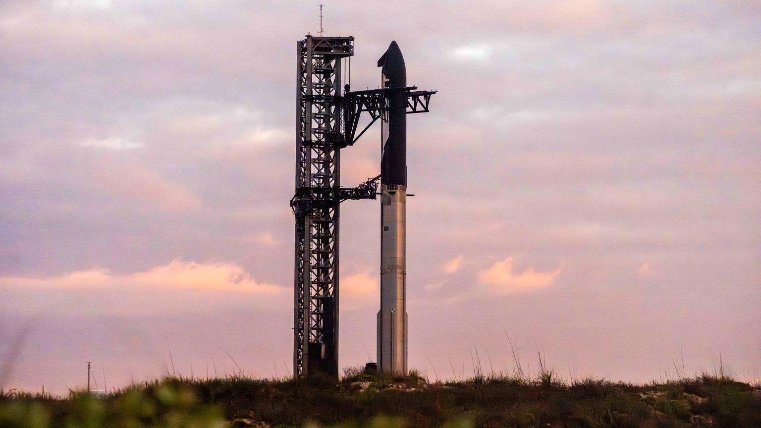 SpaceX Bets Big on Starship to Power Starlink’s Most Powerful ...