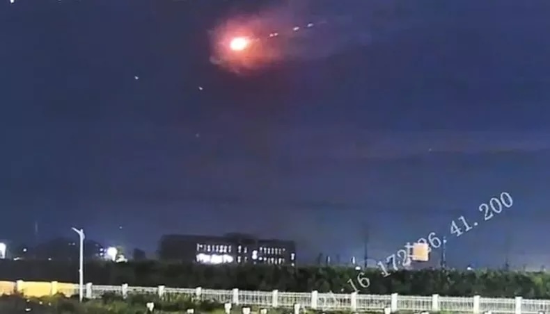 Mystery in the Skies: Missiles Fired at Unidentified Objects Over China ...