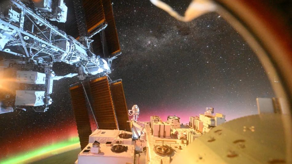 Japanese Astronaut Captures Mesmerising Aurora from Space - Orbital Today